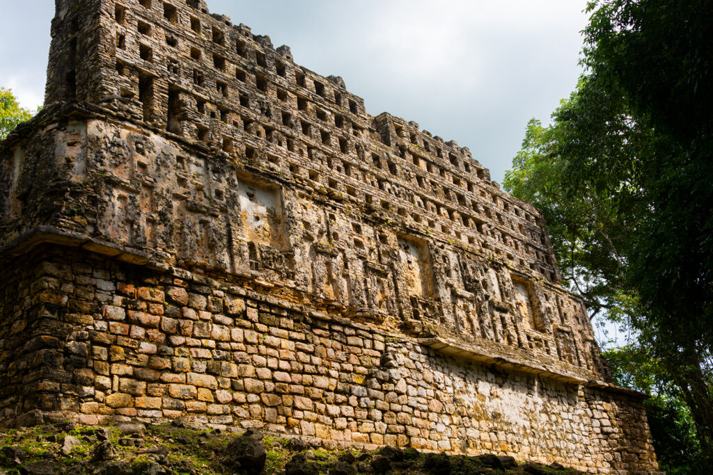 Yaxchilán: Historia y Aventura en el Mundo Maya | Revista de aventura y ...